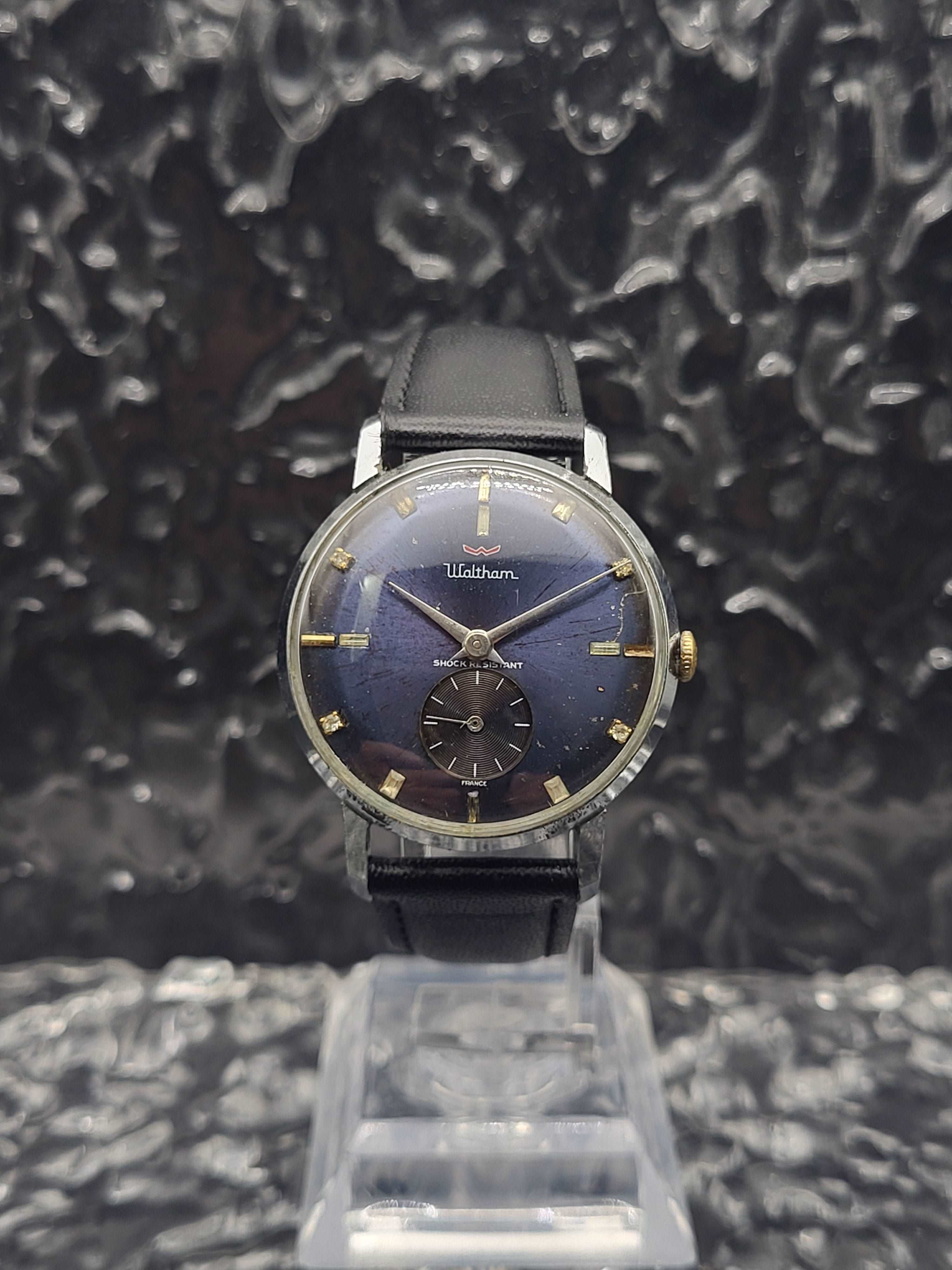 Waltham Sub Second - Handwinder - Sunburst – Red Robin Watches