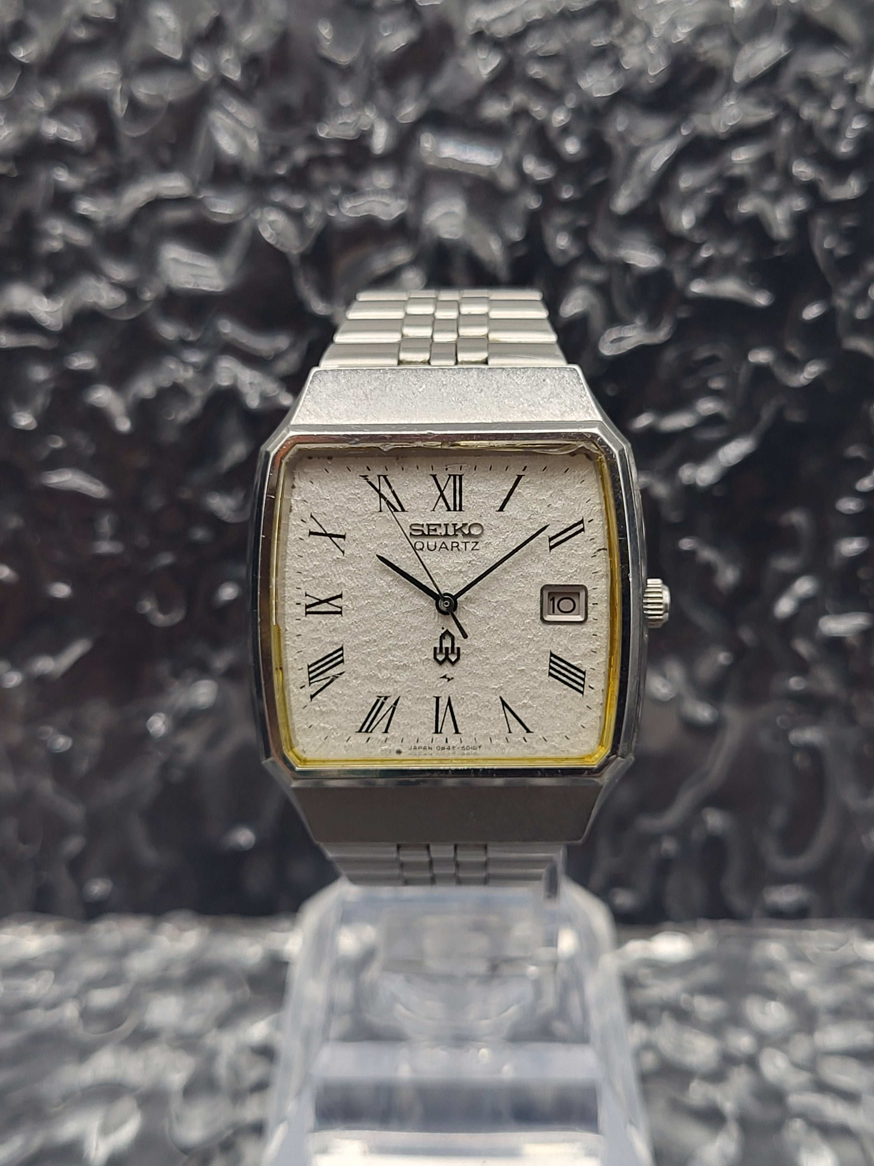 Seiko King Quartz - Ref. 0842-5010- Textuur Wijzerplaat – Red Robin Watches
